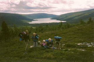 Vandring med små barn från Grövelsjön in i Norge - Vandringstjejen ...